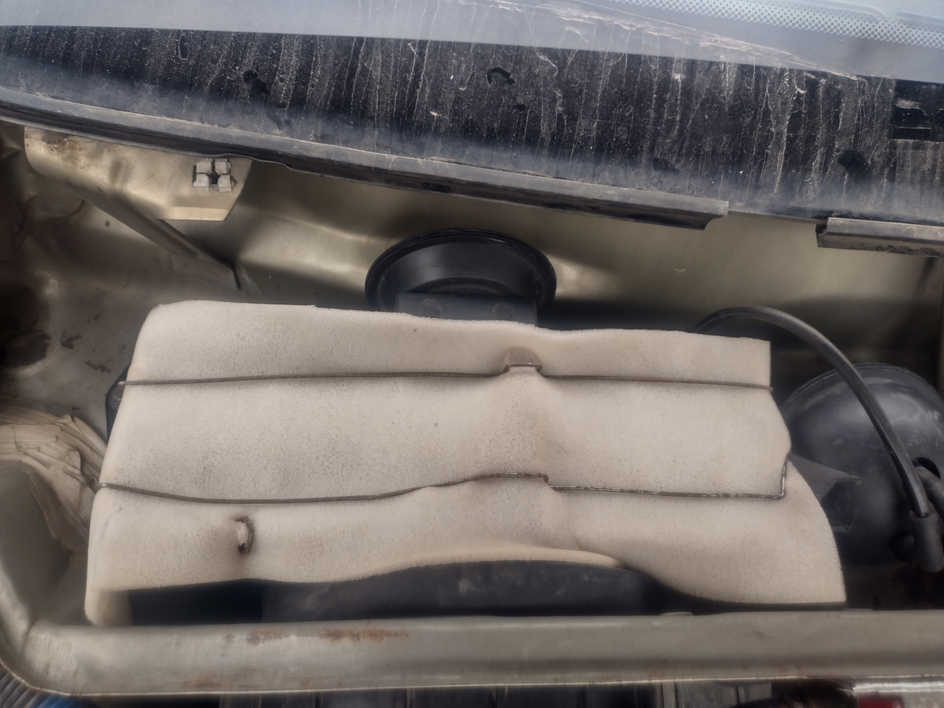 Поднял воздухозаборник печки — Daewoo Nexia (N150), 1,5 л, 2011 года ...