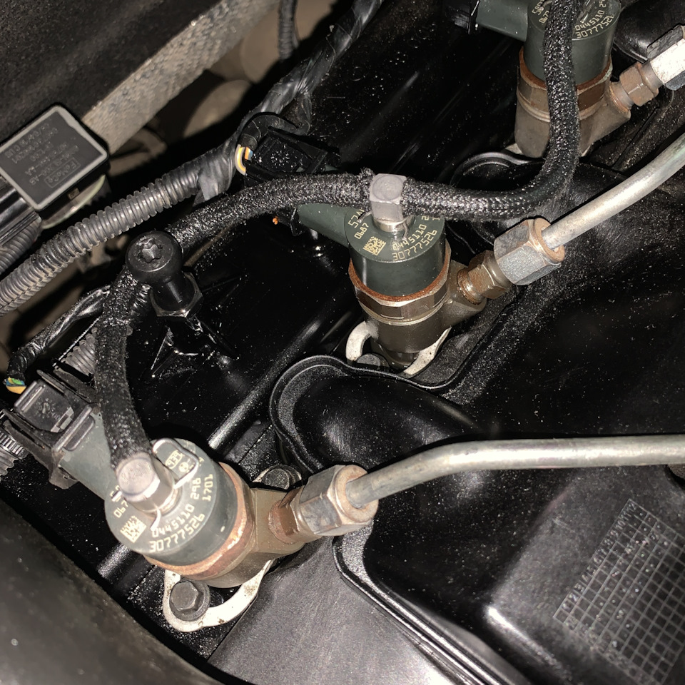 30777526 Форсунка для S80, V70, XC70 Volvo | Запчасти на DRIVE2