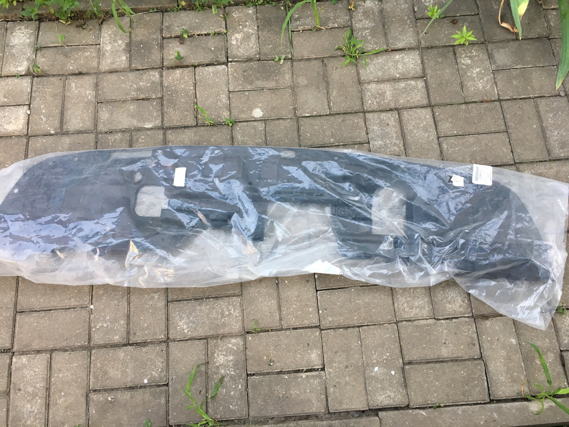 Штатный обвес. Часть 2. "Клыки" — Mitsubishi Lancer X, 1,8 л, 2008 года ...