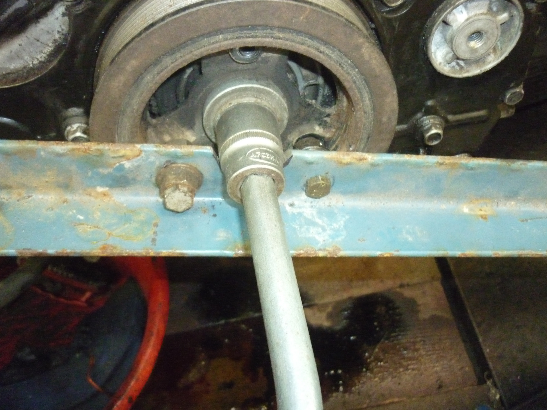 Замена ГРМ, сальника коленвала, помпы. — Hyundai H-1 (2G), 2,5 л, 2009 ...