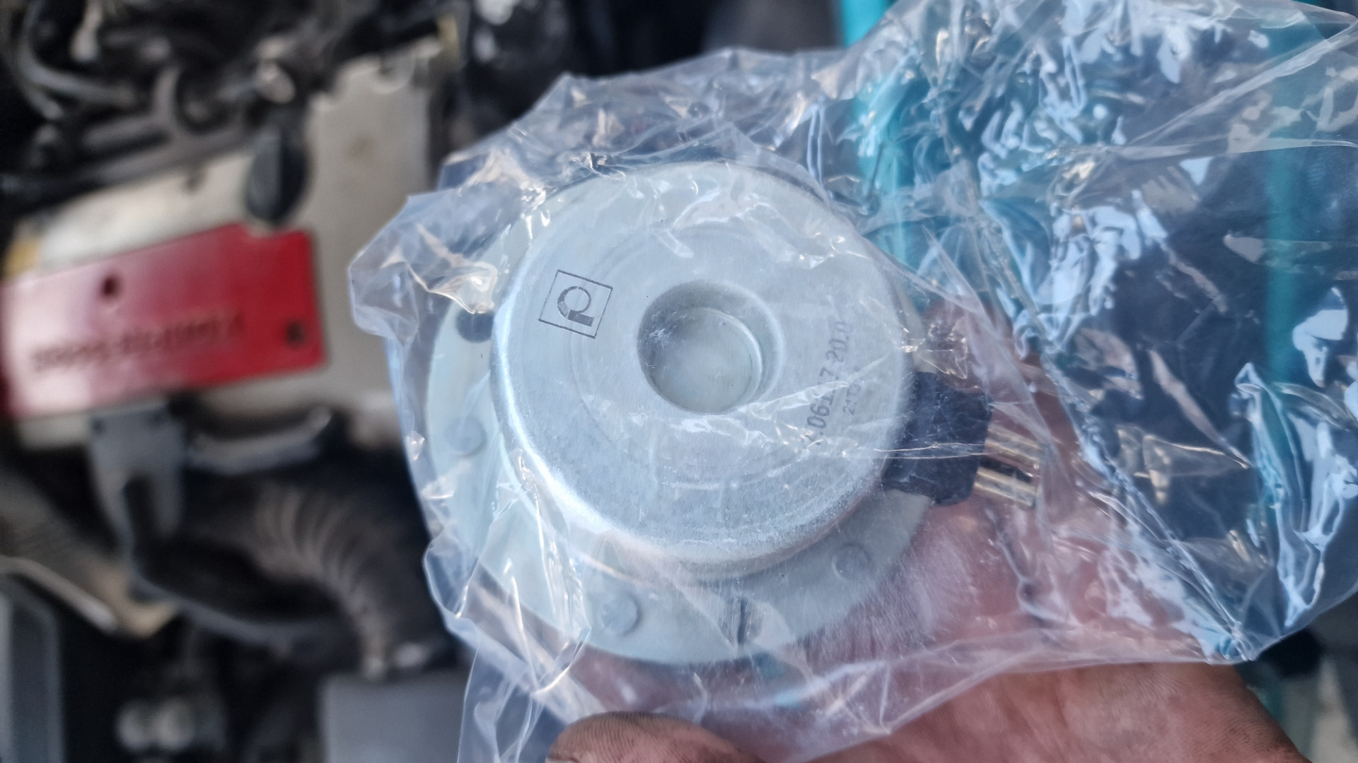 Замена датчика распредвала — Mercedes-Benz SLK (R170), 2,3 л, 1999 года ...