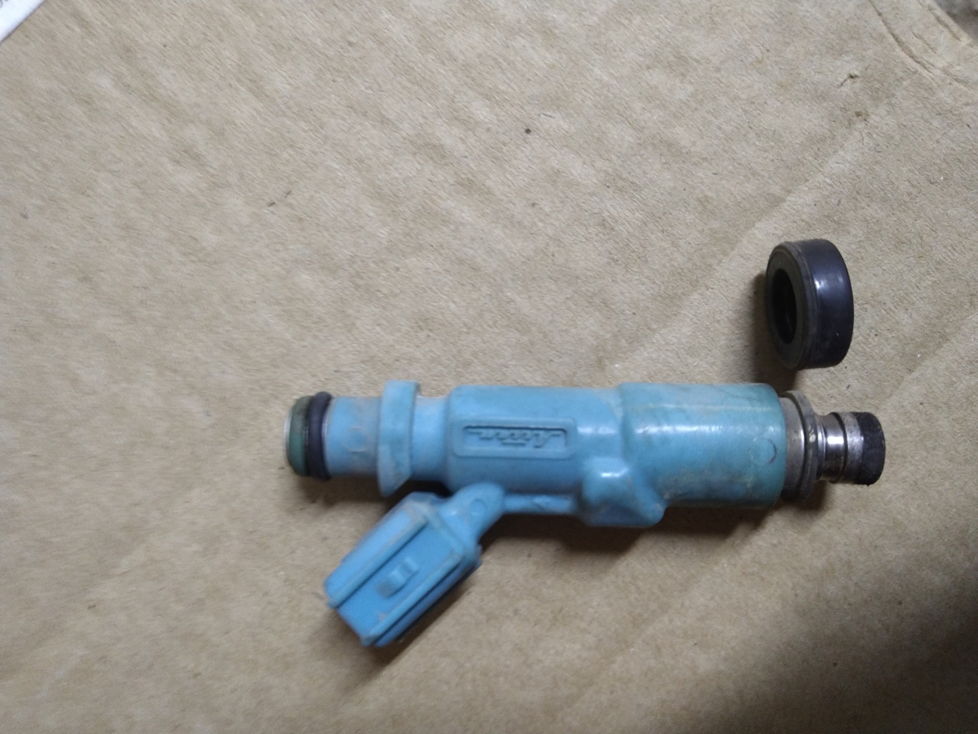 Форсунки и приводной ремень — Toyota Vitz (10), 1 л, 2002 года | своими ...