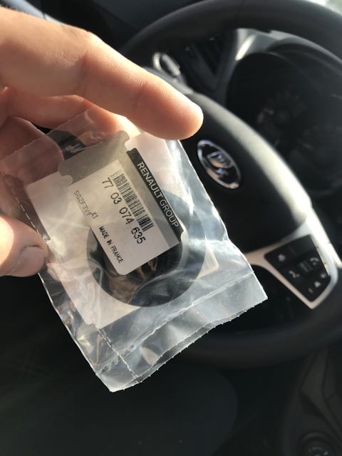 7703074635 Заглушка сливного отверстия RENAULT | Запчасти на DRIVE2