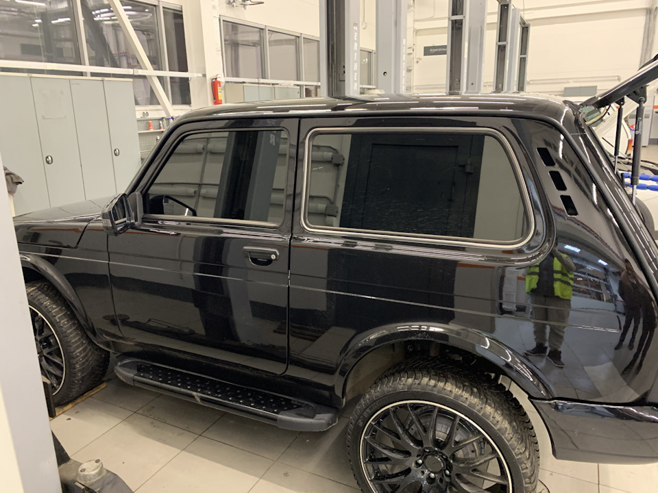 Уплотнители боковых форточек — Lada 4x4 3D, 1,7 л, 2019 года | запчасти ...