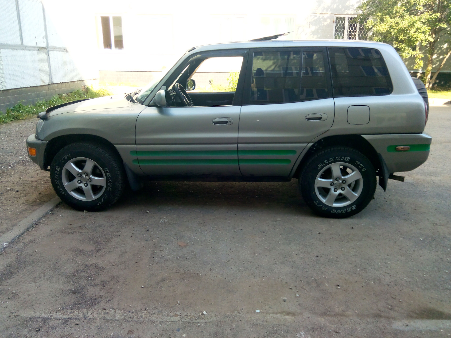 Задние пружины усиленные — Toyota RAV4 (I), 2 л, 2000 года | визит на ...