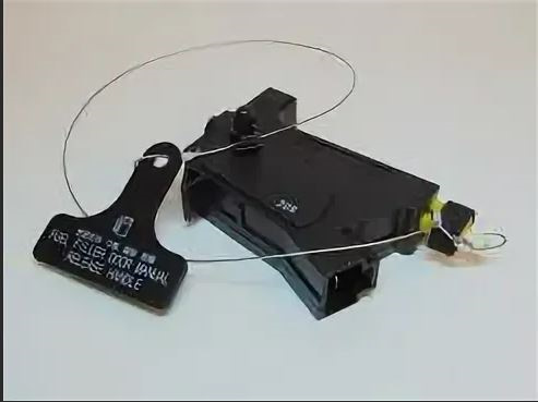 815902W000 привод лючка бензобака — Hyundai Santa Fe (3G), 2,4 л, 2014 ...