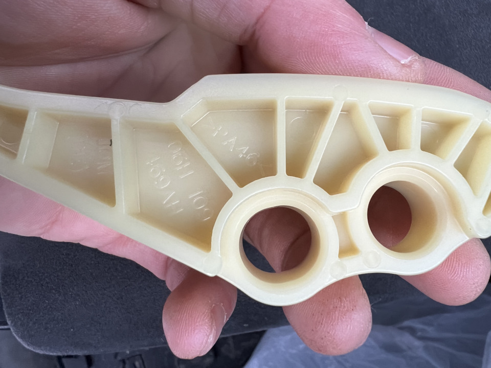 Audi Q5 8R. ГРМ 2.0 TFSI (СNCD), последняя ревизия, + разные болтики ...