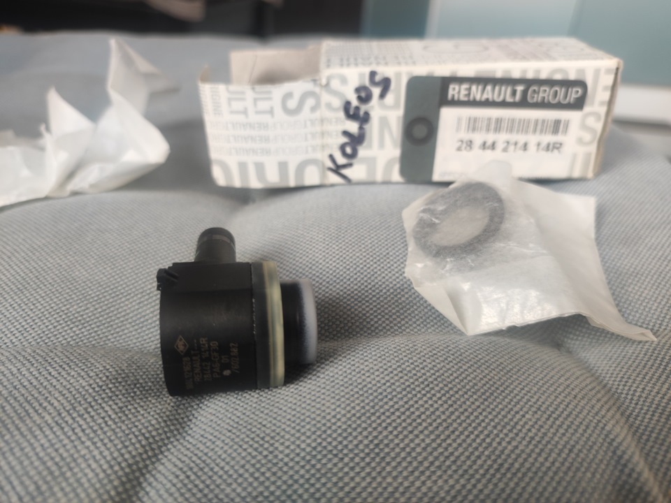 284421414R Датчик парковки RENAULT | Запчасти на DRIVE2