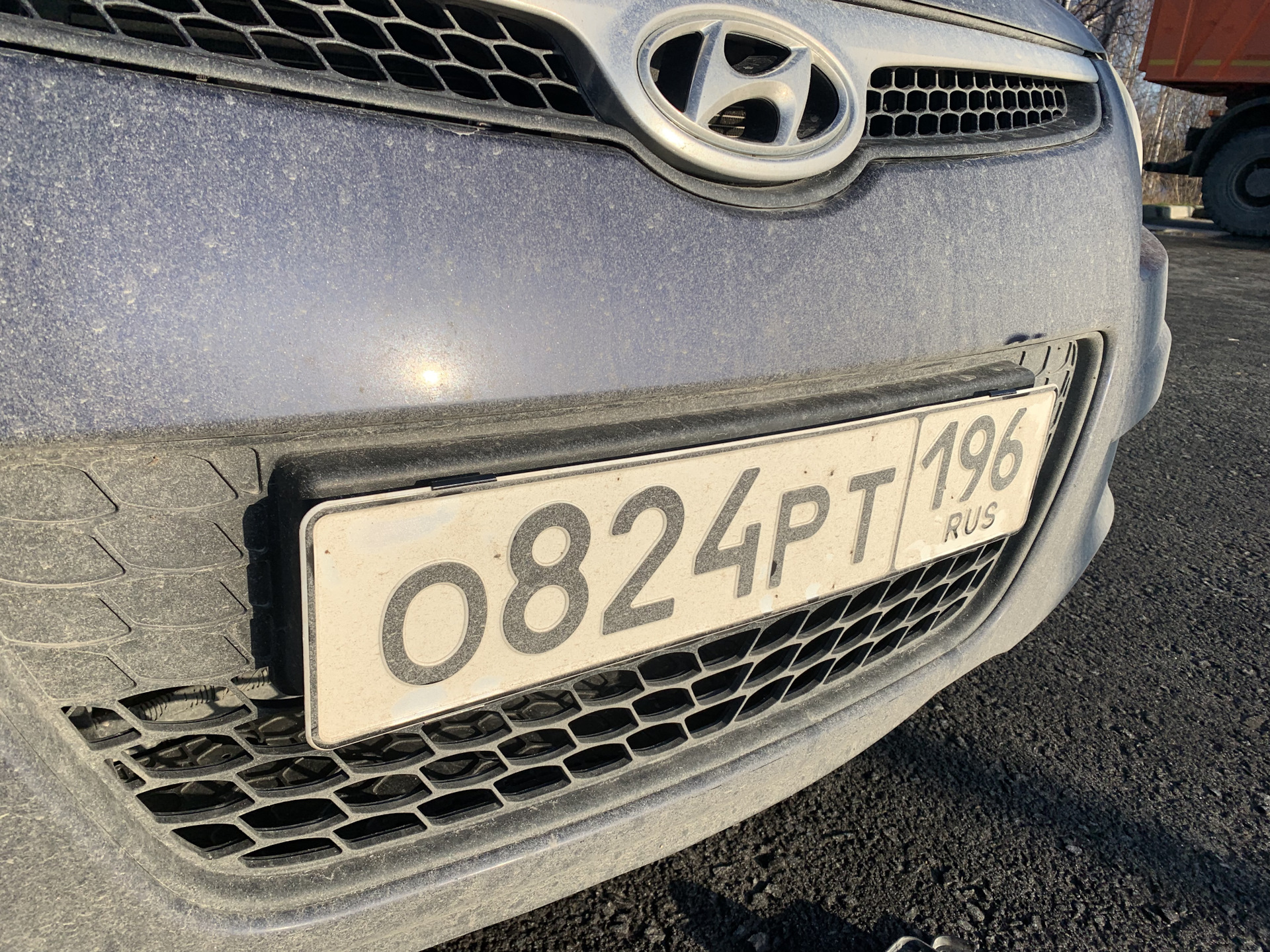 Держатель номера Plexiclick — Hyundai i30 (1G), 1,6 л, 2009 года ...