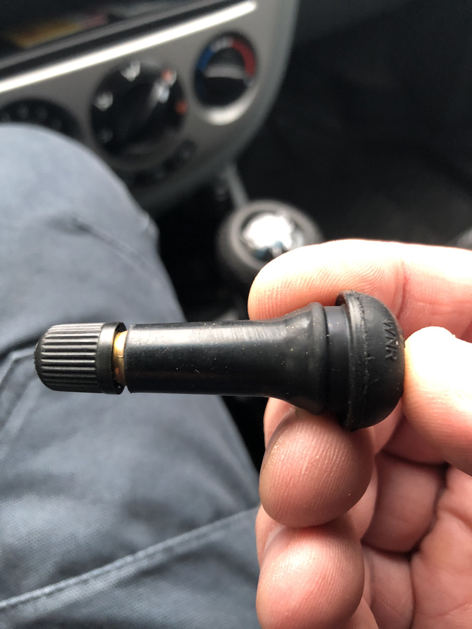 Вентиль, ниппель, золотник — Chevrolet Lacetti SW, 1,6 л, 2008 года ...