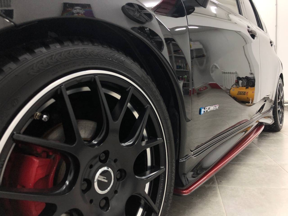 Покрытие кузова Nissan Note Nismo S "керамикой" Soft99 H-9 Ultimate Quartz — Nissan Note e-Power ...