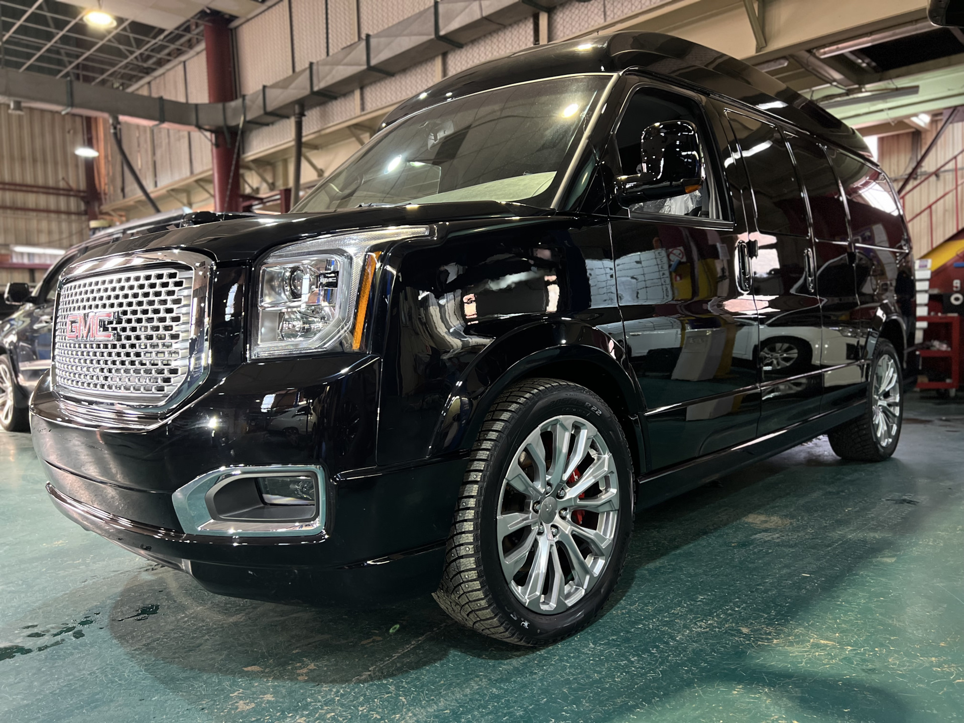 Denali Front End Conversion или Куда можно запихнуть морду от Юкона ...