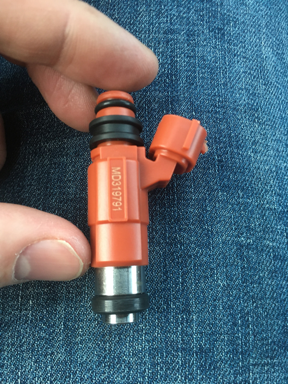 MD319791 ФОРСУНКА ТОПЛИВНАЯ CARISMA DA1A (95-03), LANCER/LANCER CLASSIC ...