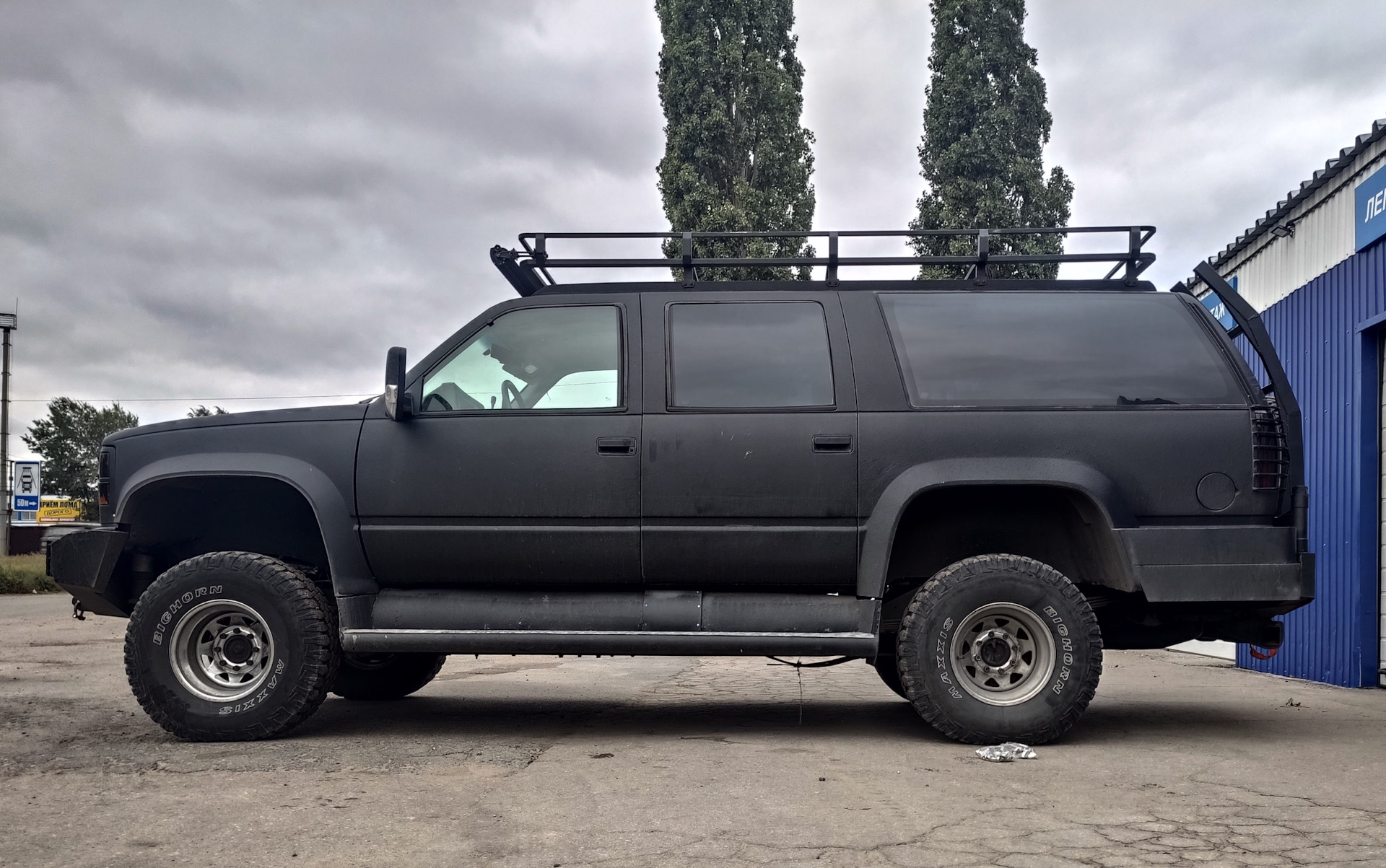 Диски r17 и резина 37/12,5/r17 гудрич МТ — GMC Suburban (8G), 5,7 л ...