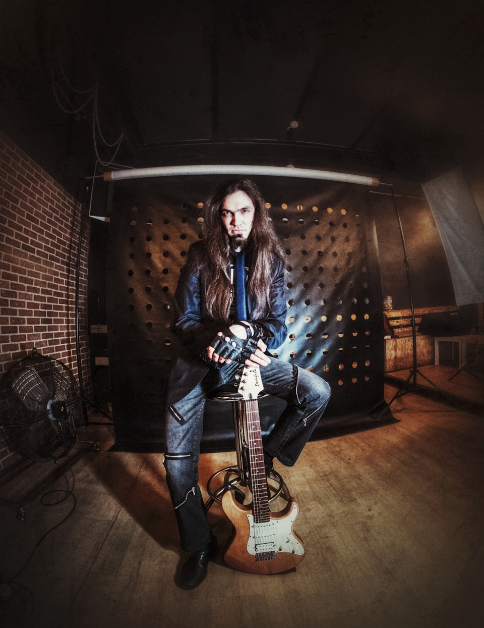 Рок н ролл скорее жив 😉 — Drive2