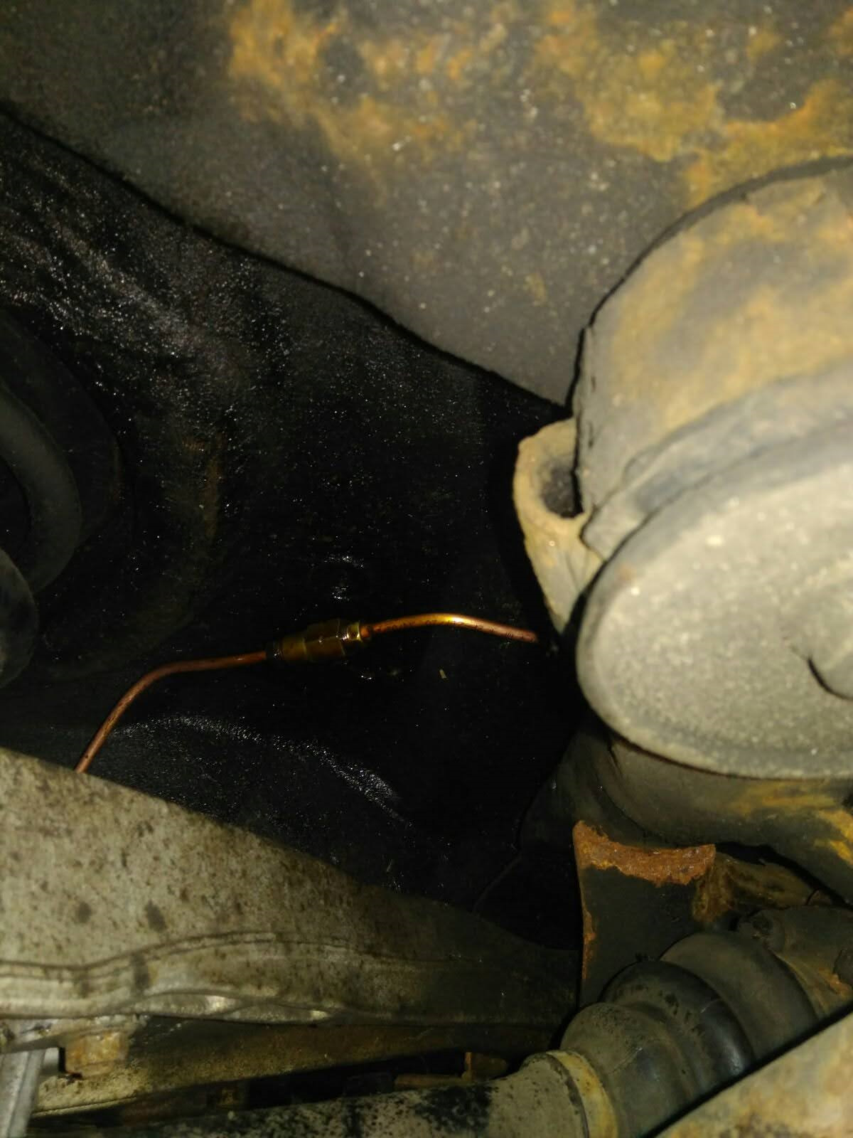 #87 Тормоза. Замена тормозных трубок задней магистрали — BMW 3 series ...