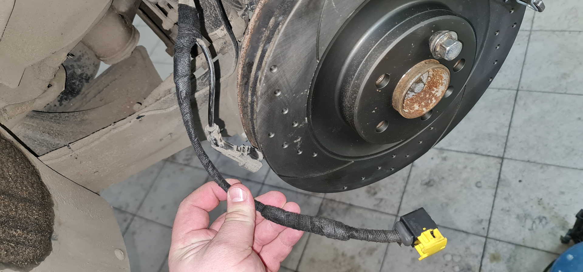 Тормоза финал — Volvo S80 (2G), 4,4 л, 2009 года | тюнинг | DRIVE2