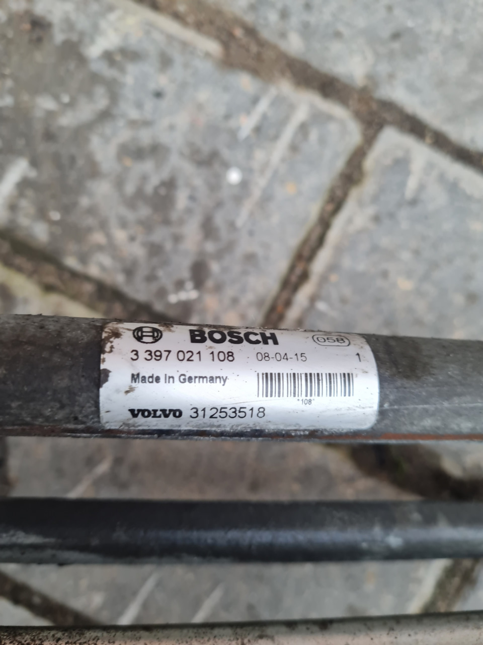 31253518 ТРАПЕЦИЯ СТЕКЛООЧИСТИТЕЛЯ S40 (04-…), V50 (04-…) БЕЗ МОТОРА ...