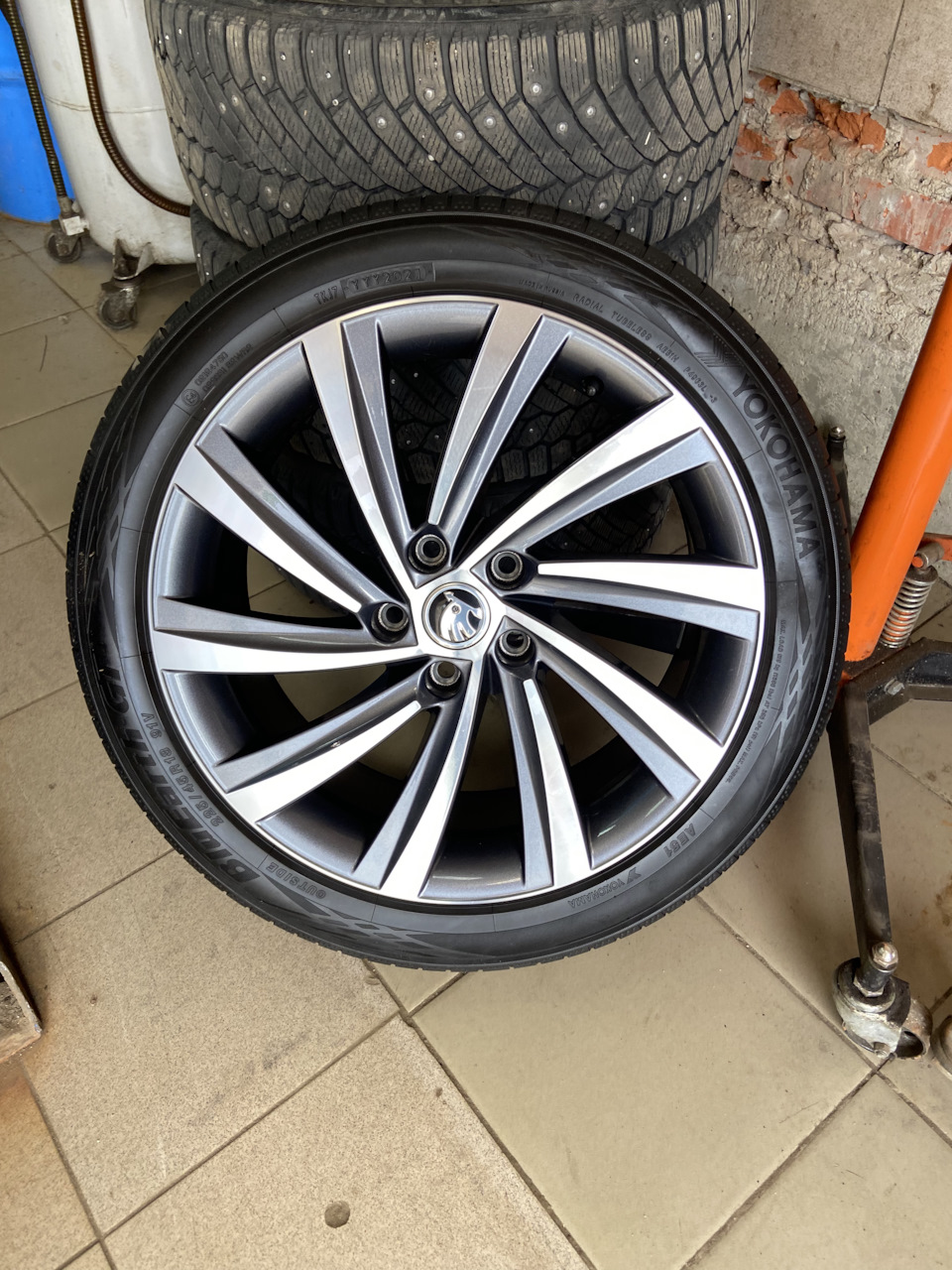 [35] КолёсОмонтаж. Опоры VAG 8N0804583, 8N0803855. Защита топливных ...