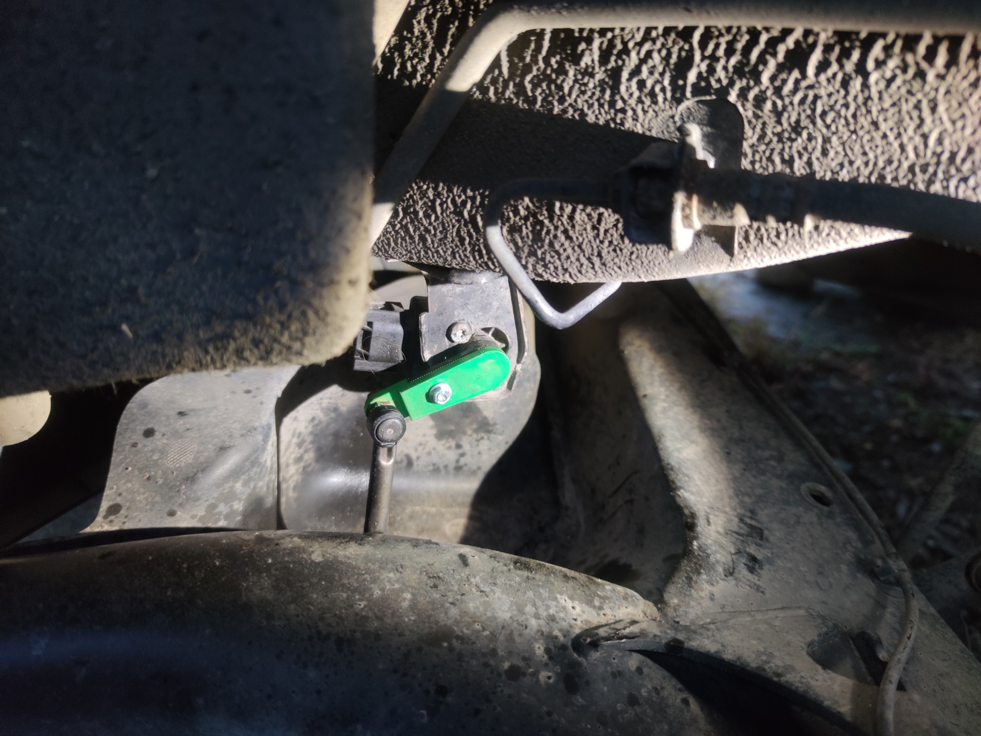 3. Первый ремонт. Омыватель лобаша, автокорректор. — Mercedes-Benz V ...