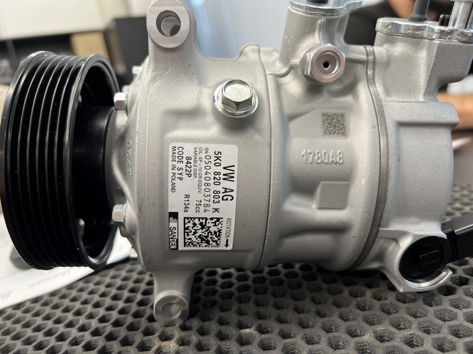 Замена компрессора кондиционера — Volkswagen Passat CC, 1,8 л, 2012 ...