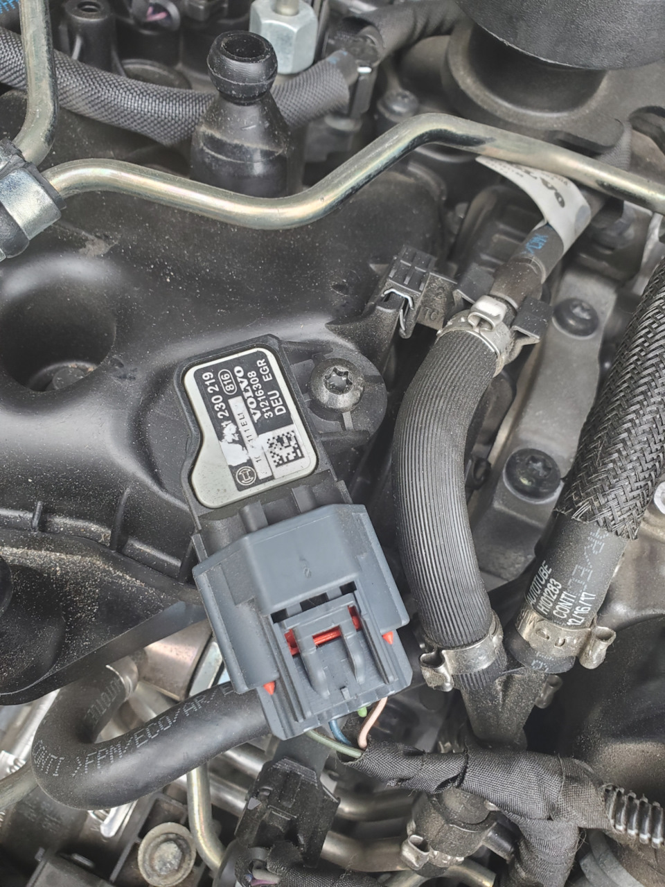 Датчик 31216308 давления наддува на впускном коллекторе. Чистим ...