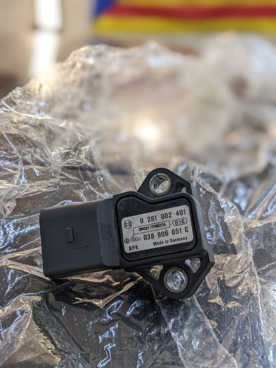 038906051C Датчик давления воздуха / AUDI, SEAT, SKODA, VW 99~ VAG ...