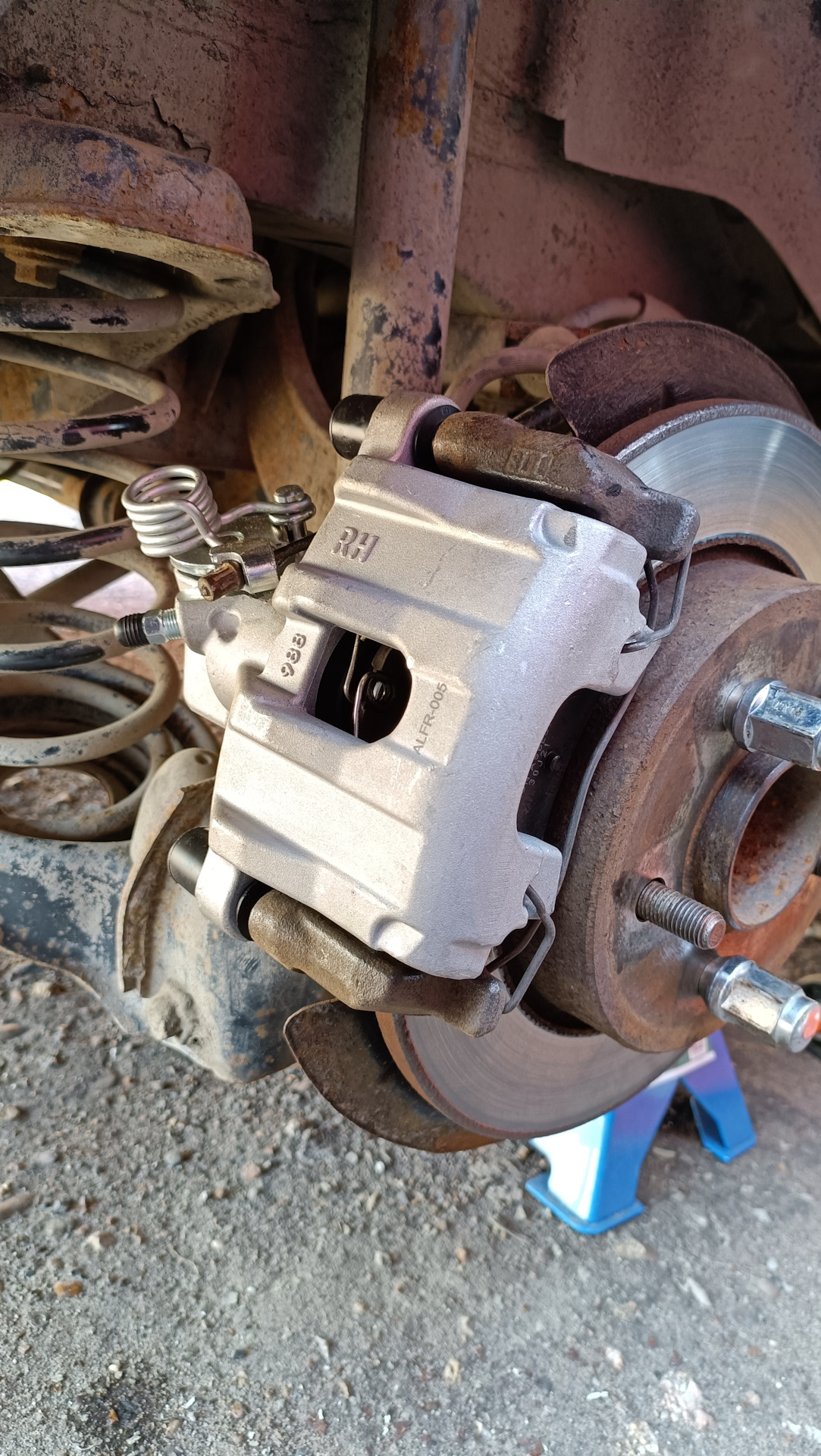 Задний суппорт NTY — Ford Focus II Sedan, 1,6 л, 2008 года | своими ...