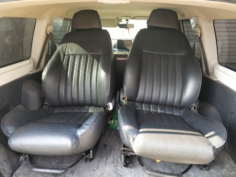 замена передних сидений — Toyota Probox, 1,5 л, 2003 года | визит на ...