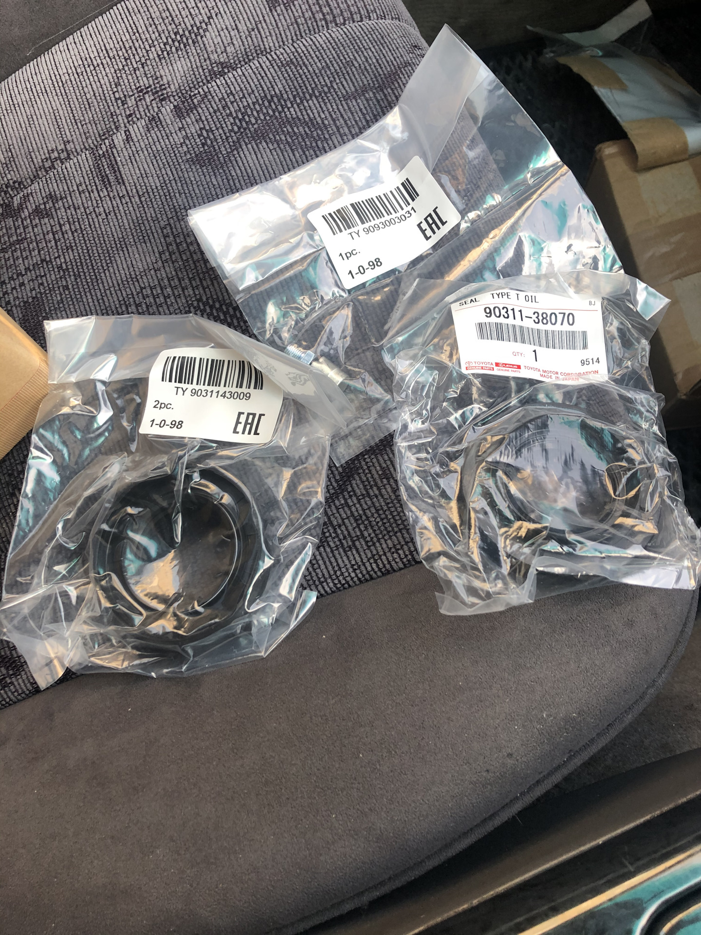 Пришли посылочки с японии — Toyota Crown (S170), 2,5 л, 2001 года ...