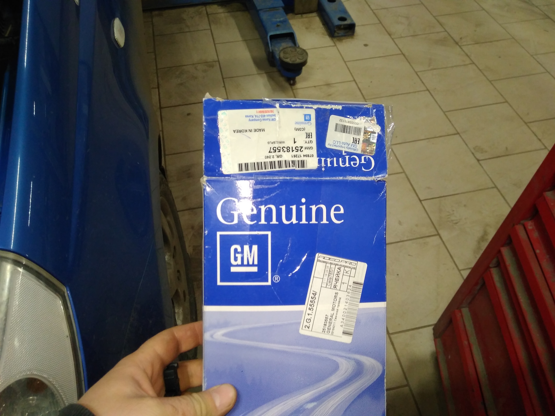 Замена свечей зажигания и высоковольтных проводов Chevrolet Aveo Т255 ...