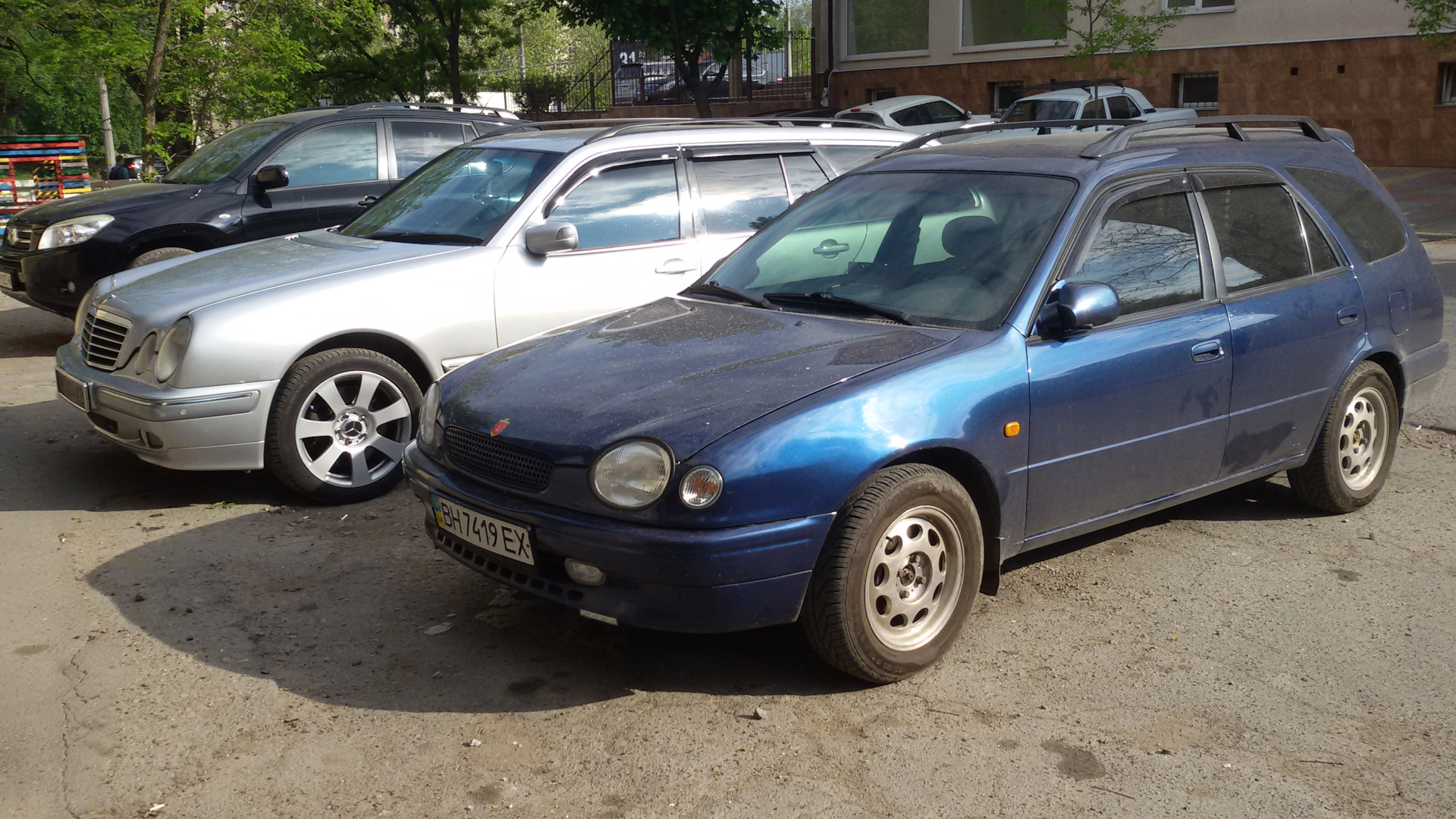 Прошлое и настоящее — Mercedes-Benz E-Class Estate (S210), 4,3 л, 2000 ...