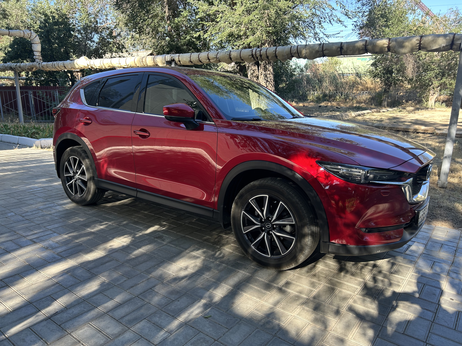 Тонировка передних боковых — Mazda CX-5 (2G), 2 л, 2018 года | тюнинг | DRIVE2