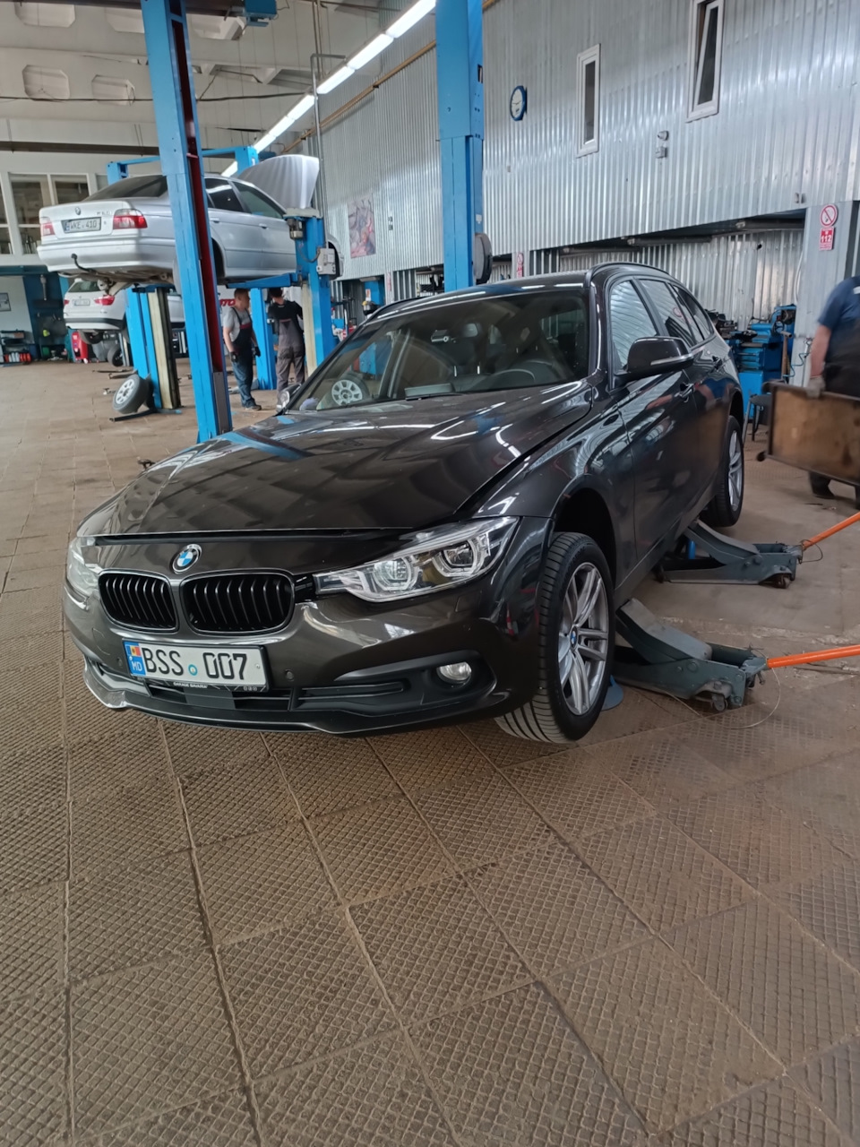 BMW стартер China — BMW 3 series Touring (F31), 2 л, 2017 года ...