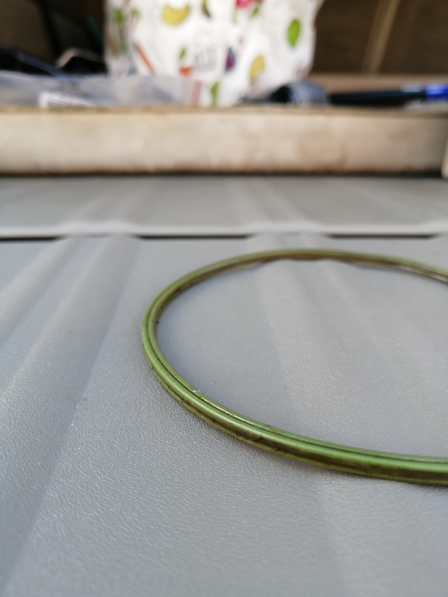 Замена прокладок вакуумного насоса — Volvo XC90 (1G), 3,2 л, 2012 года ...