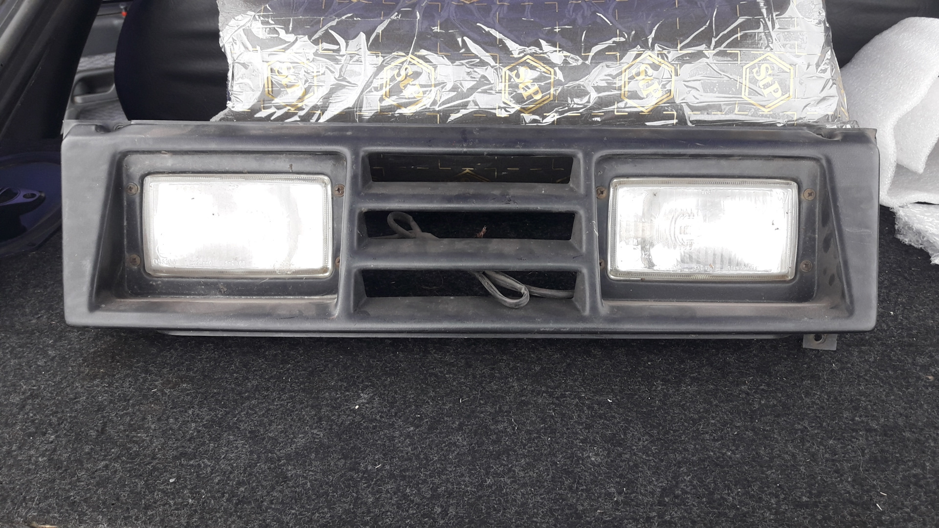 Английская решетка радиатора — Lada 21086, 1,3 л, 1989 года ...