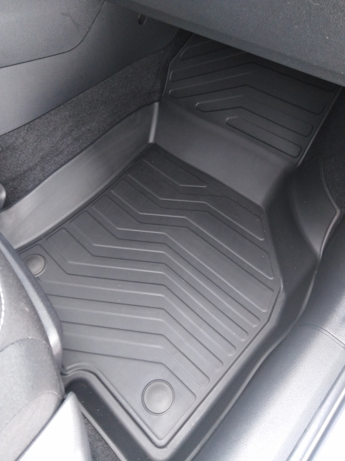 Ковры в салон 3D и перемычка тоннеля. — Skoda Octavia A8 Mk4, 1,4 л ...