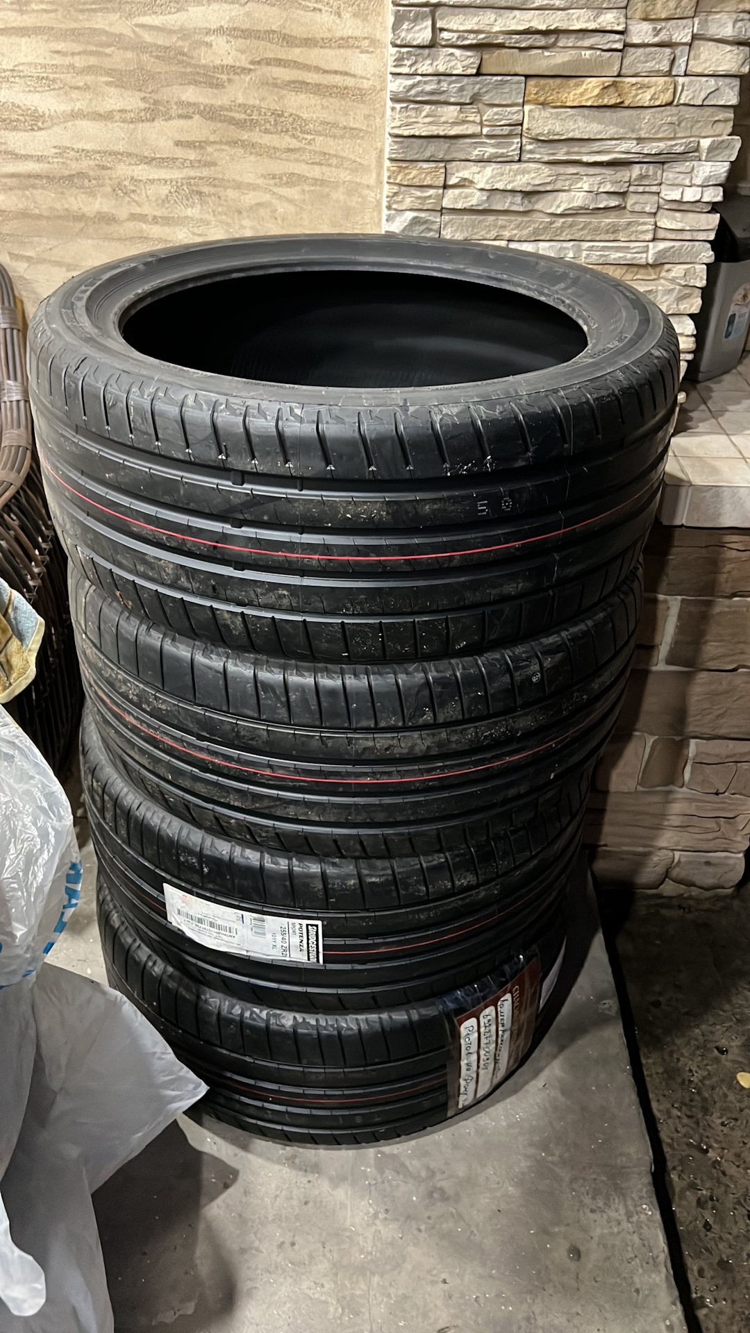 Bridgestone potenza sport. — Volkswagen Tiguan (2G), 2 л, 2021 года ...