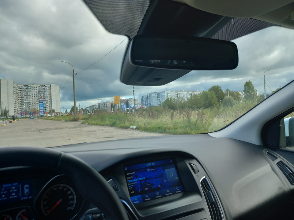 Установка полного лобового стекла AGC Форд Фокус 3 рестайлинг в ...
