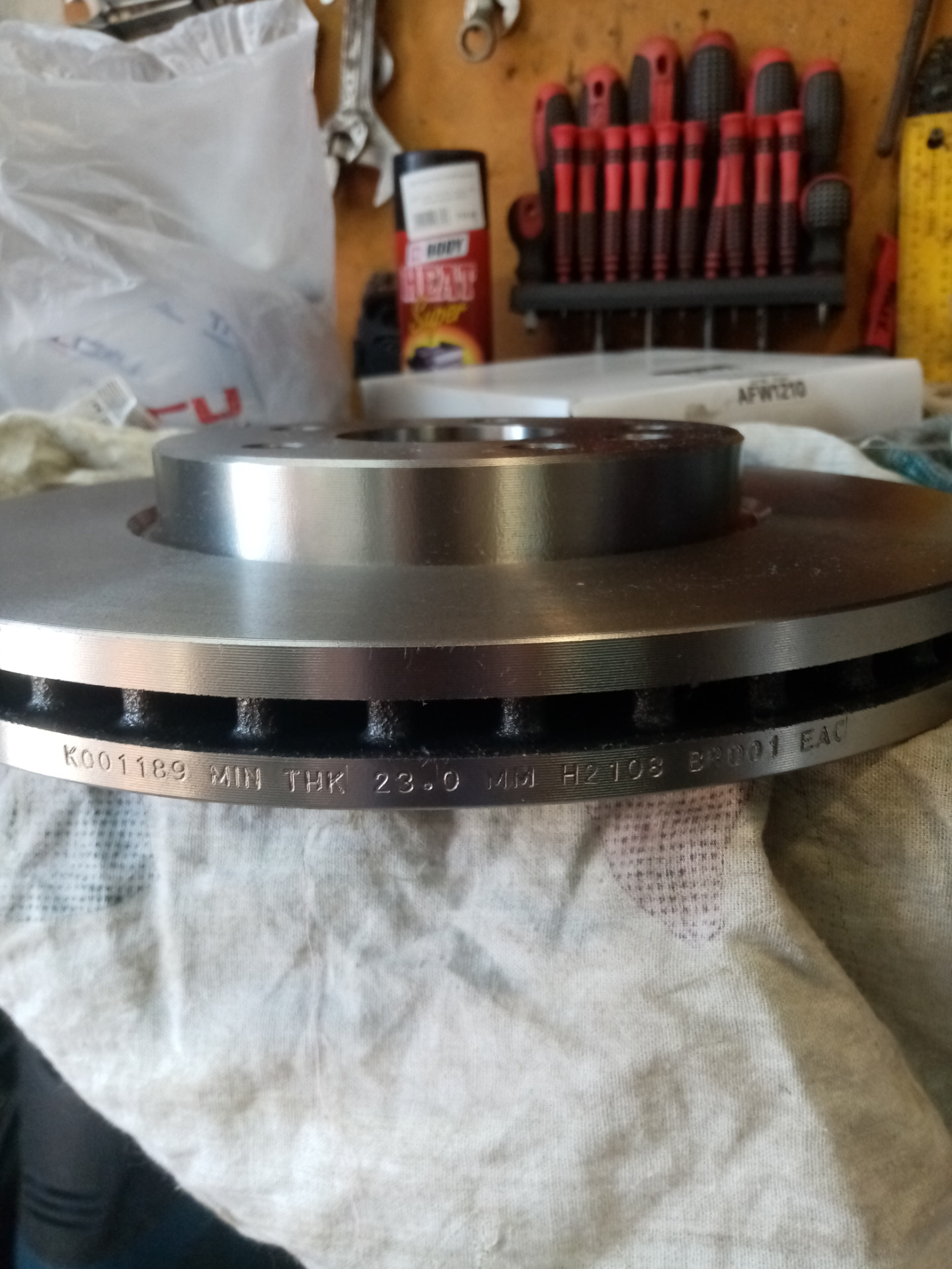 Замена тормозных дисков и колодок Miles — Chevrolet Cruze (1G), 1,6 л ...