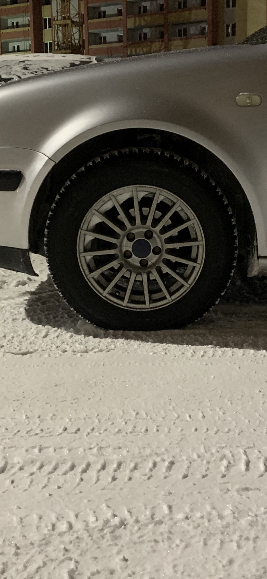 Замена тормозов — Volkswagen Golf Mk4, 1,6 л, 1999 года | тюнинг | DRIVE2