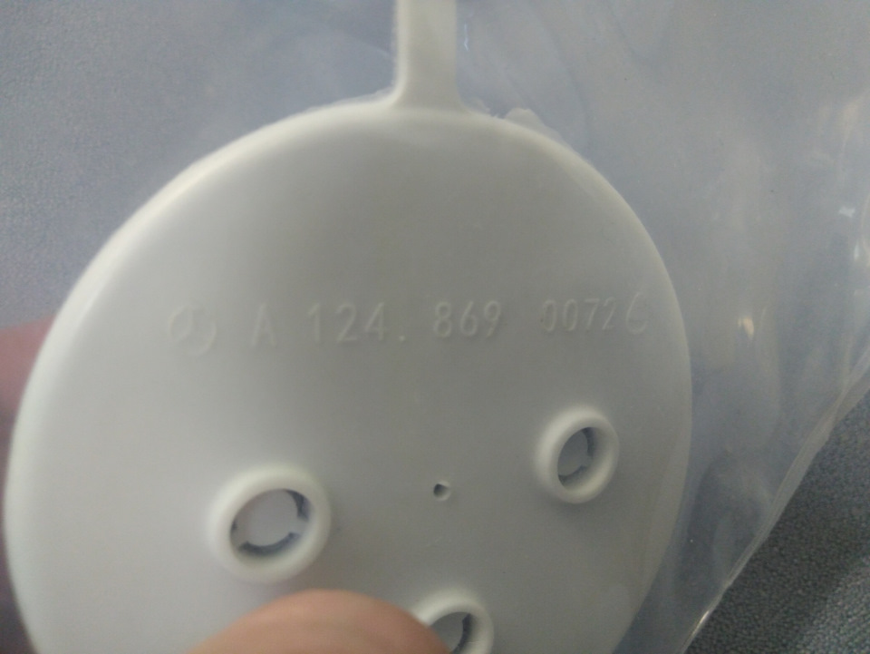 Не лезет! — Mercedes-Benz W123, 2 л, 1982 года | аксессуары | DRIVE2