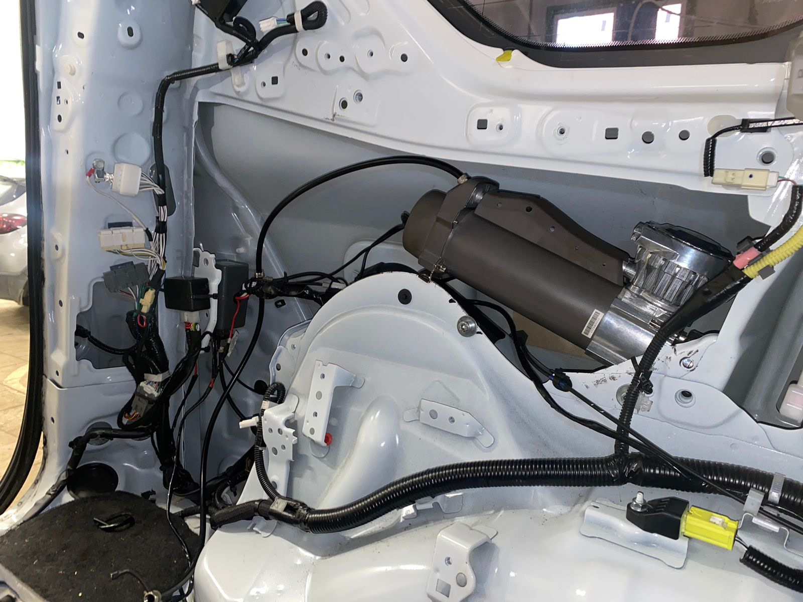 ПереУстановка компрессора Беркут R24 в заднее крыло TLC150 — Toyota ...