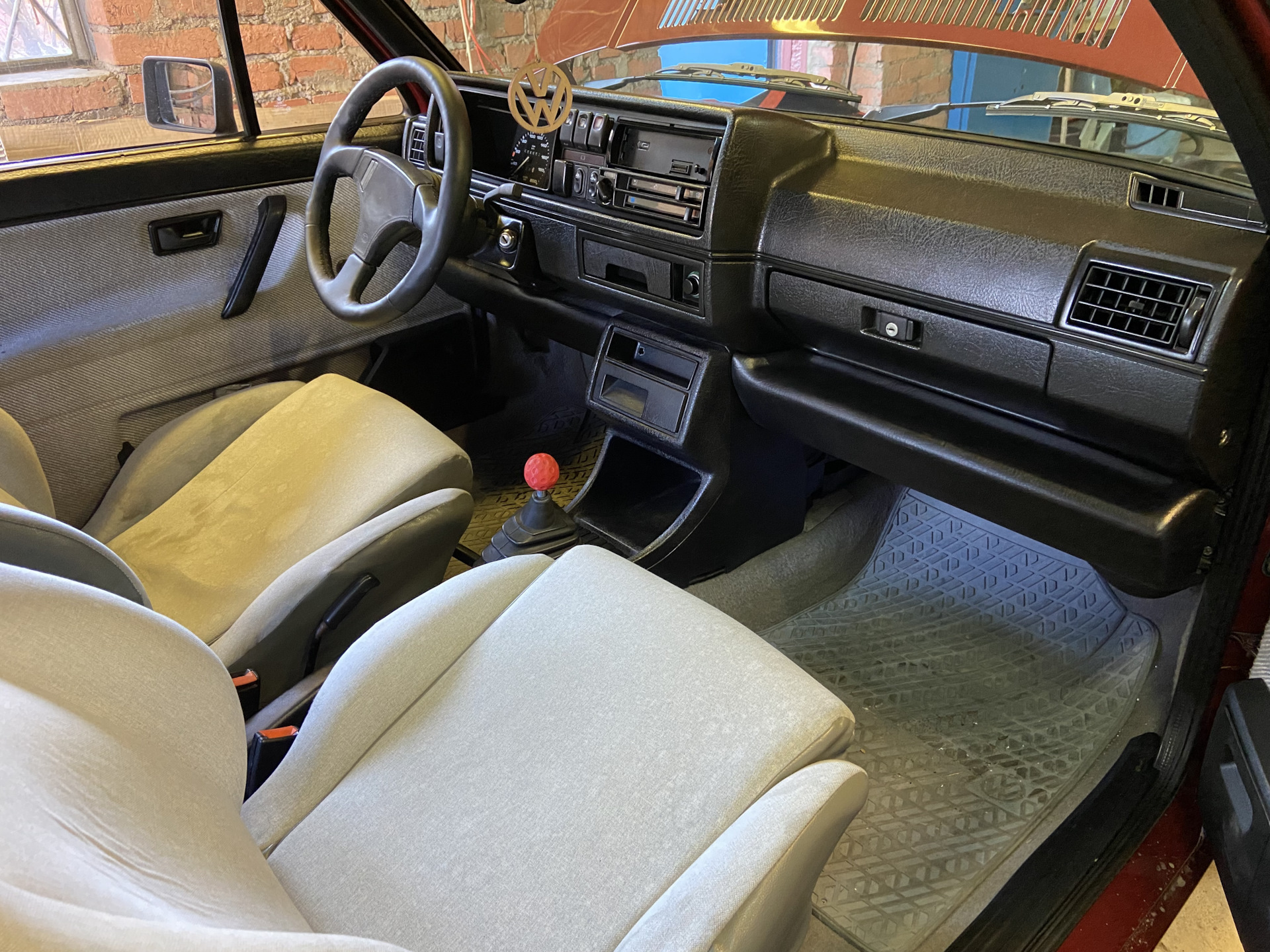 Американский батон, он же защита коленей. Ч.2 — Volkswagen Jetta II, 1 ...