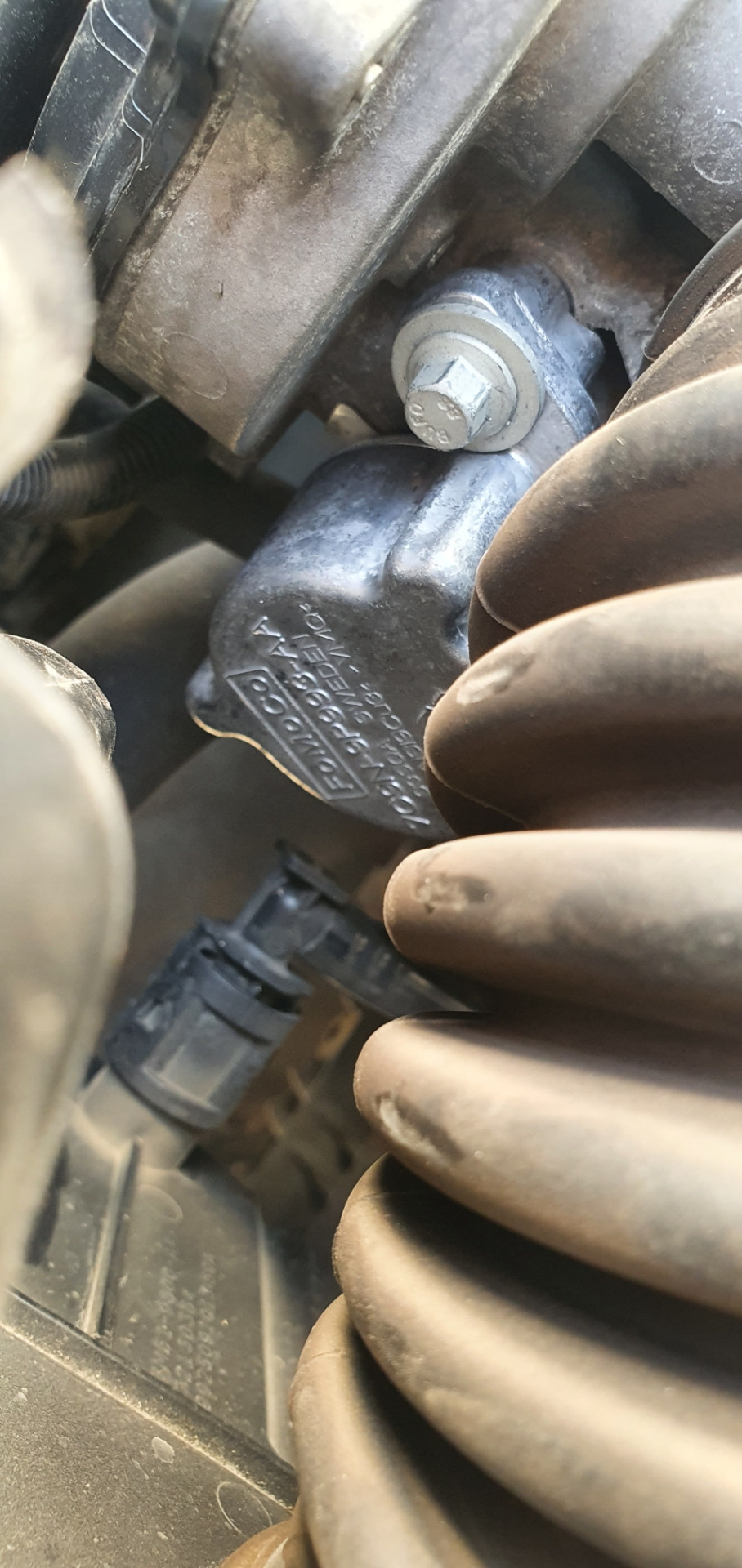 Демпфер на дроссельную заслонку от вольвы. — Ford Focus Hatchback II, 2 ...