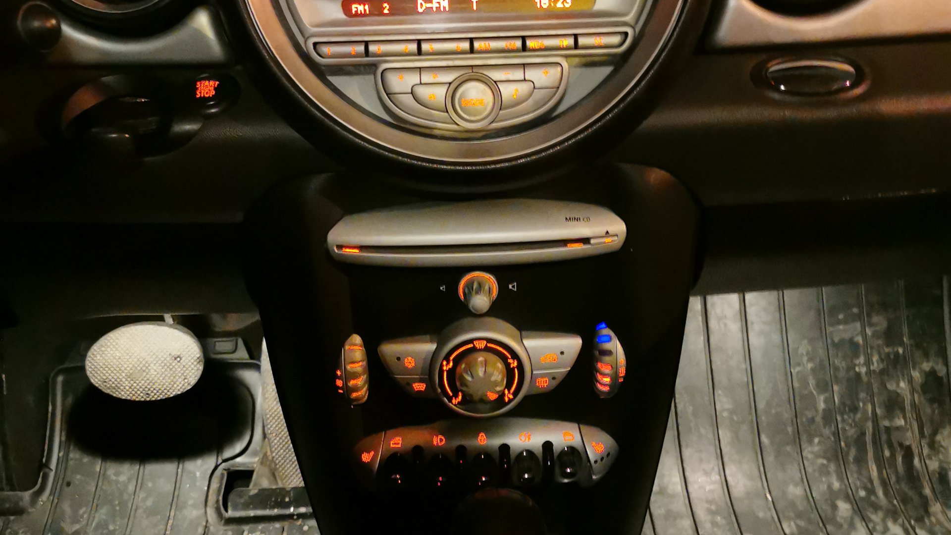 MINI One Mk II 1.4 бензиновый 2007 | Mini hatch one R56 на DRIVE2