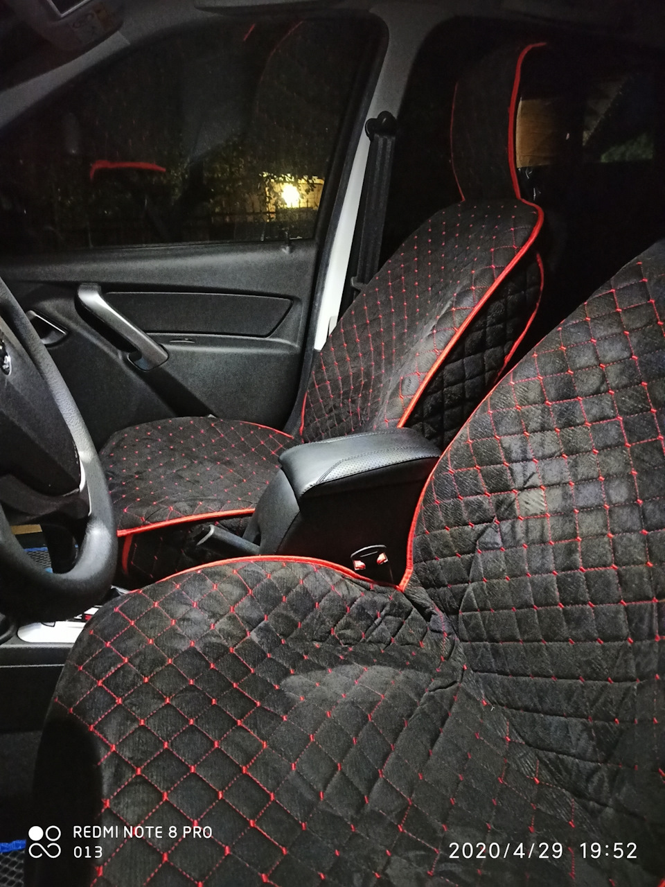 Чехлы с Красной ниткой — Lada Гранта (2G) FL, 1,6 л, 2020 года ...