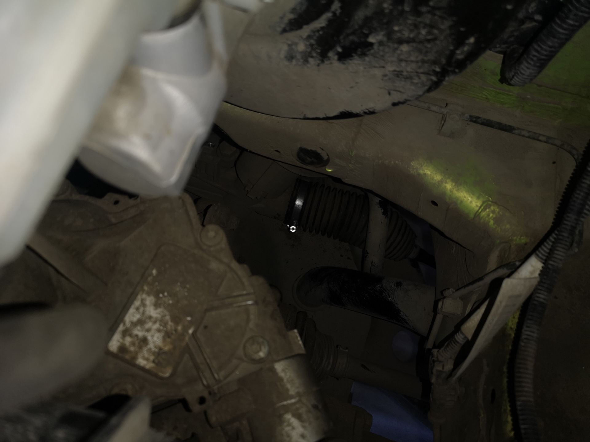 Замена рулевых тяг и наконечников — Lada Vesta (1G), 1,8 л, 2017 года ...