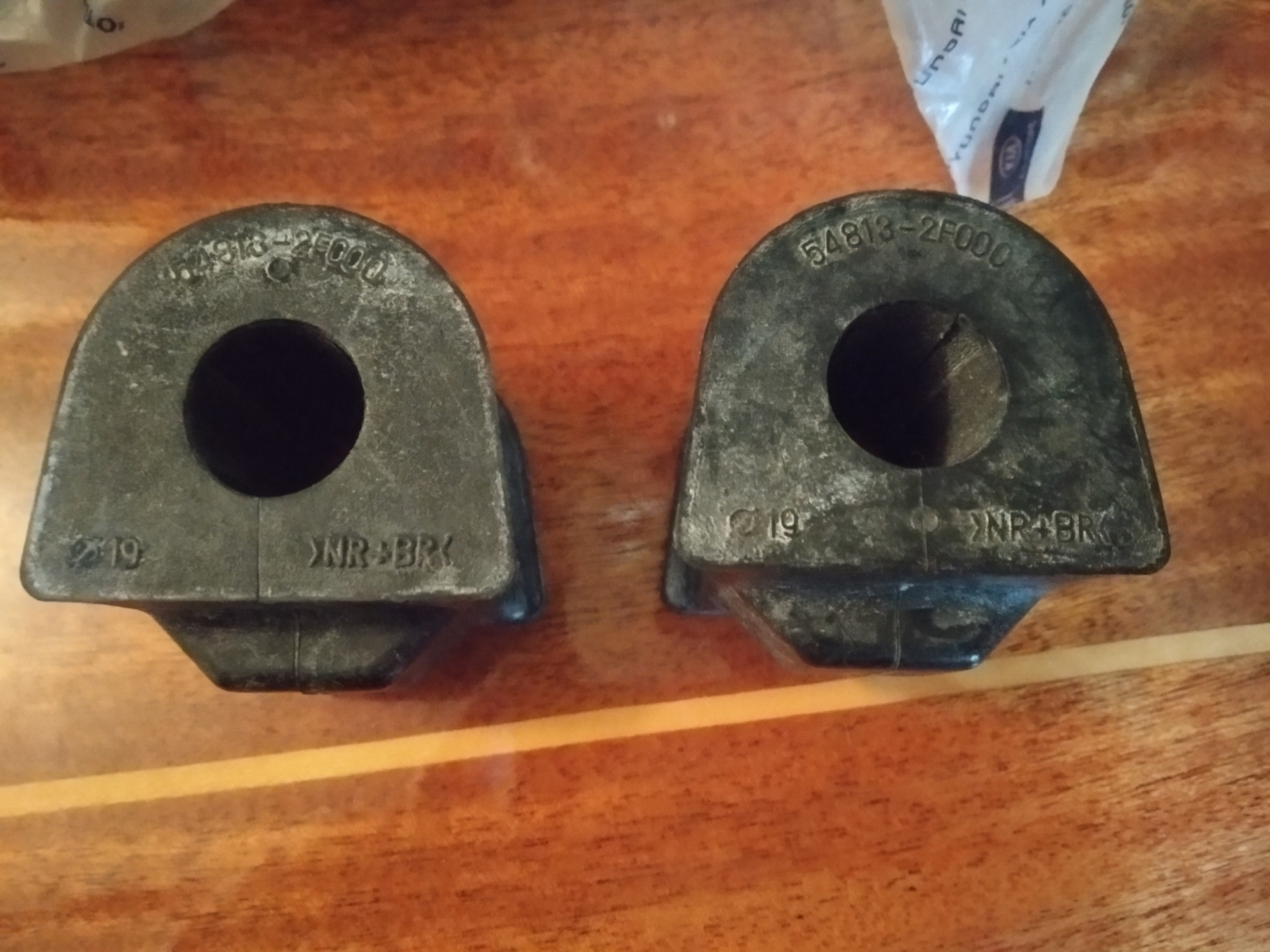 Предняя подушка двигателя, втулки переднего стабилизатора и передние ...