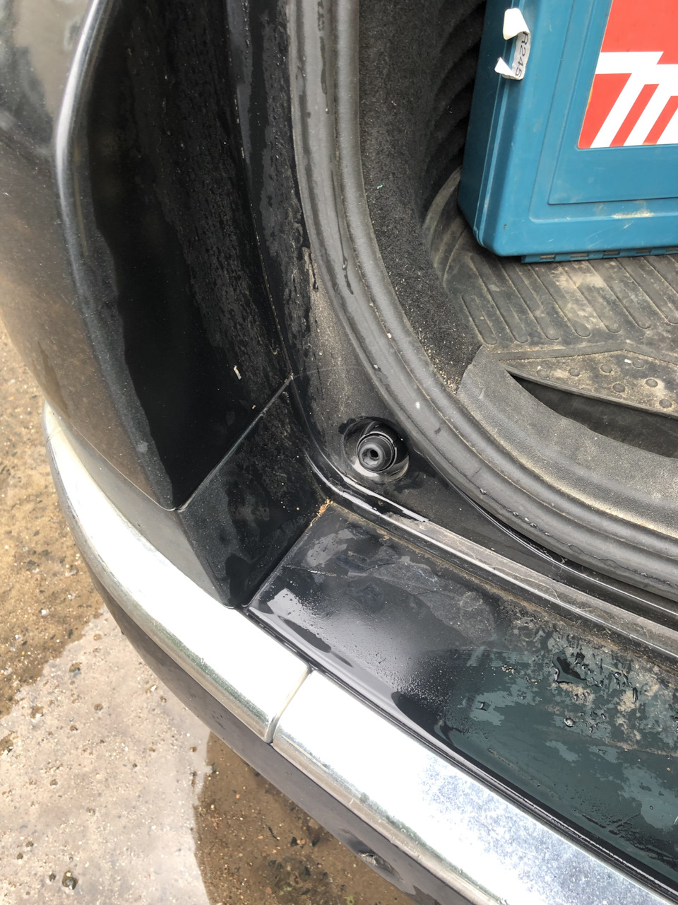 Отбойник багажника — Citroen C4 Picasso (1G), 1,6 л, 2010 года | своими ...
